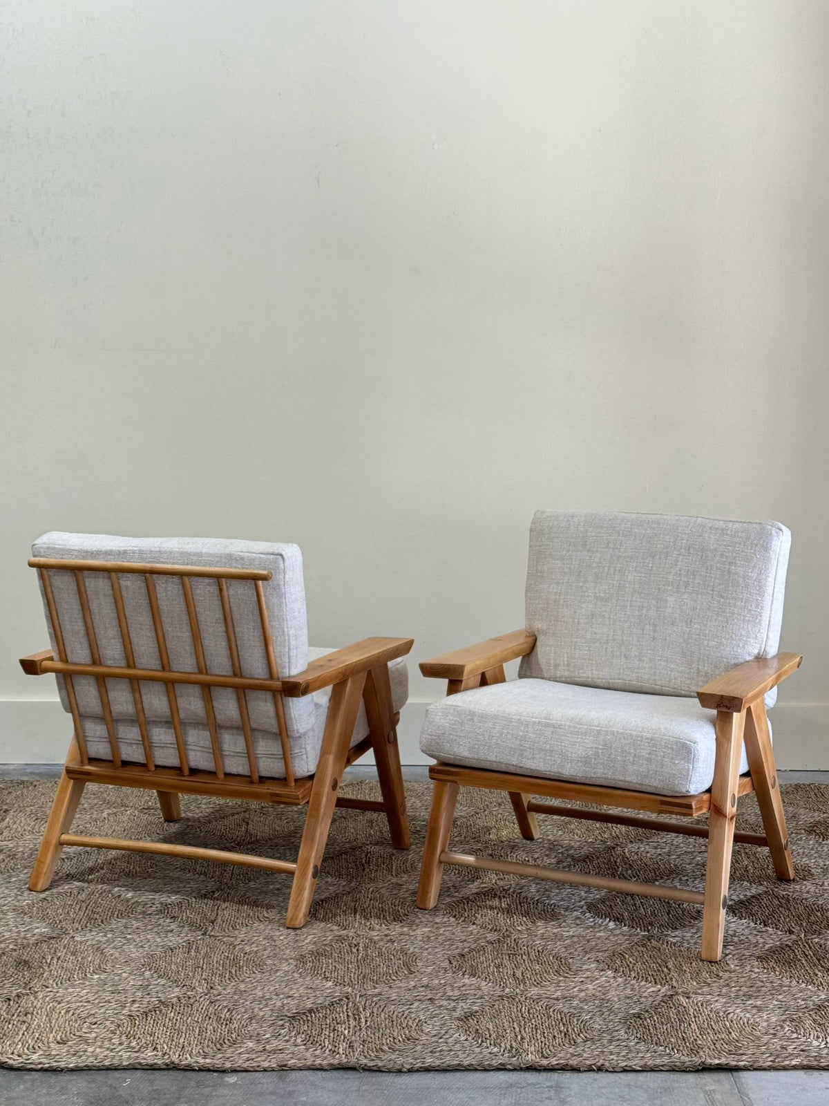 PAIR PINE ARM CHAIRS STYLE OF PIERRE JEANNERET – Carpenter.Studio