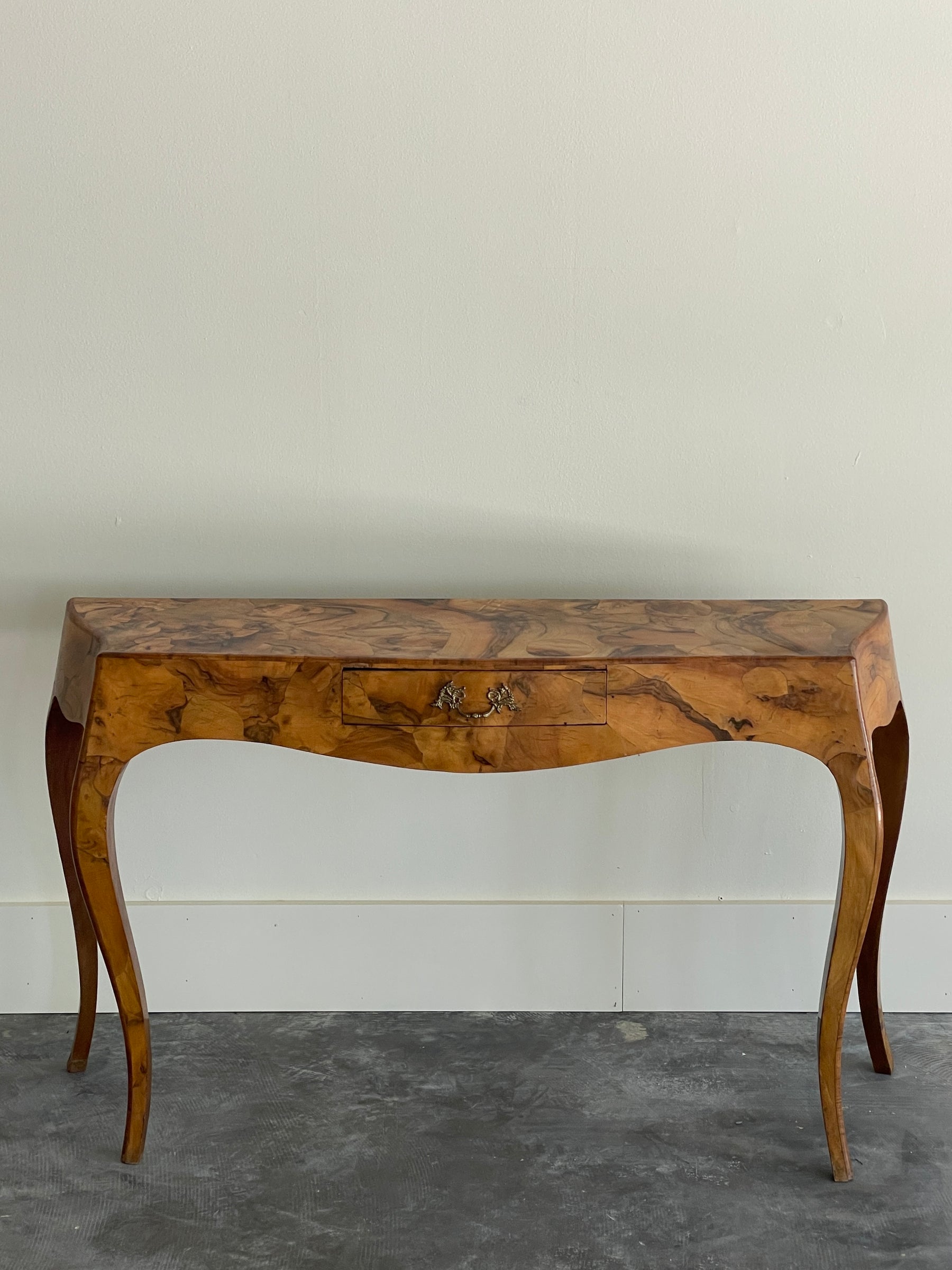 TABLES – Carpenter.Studio